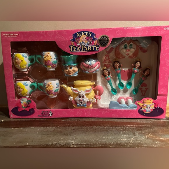 tootsie toy | Toys | Vintage Alice In Wonderland Tea Set Nib Unique ...